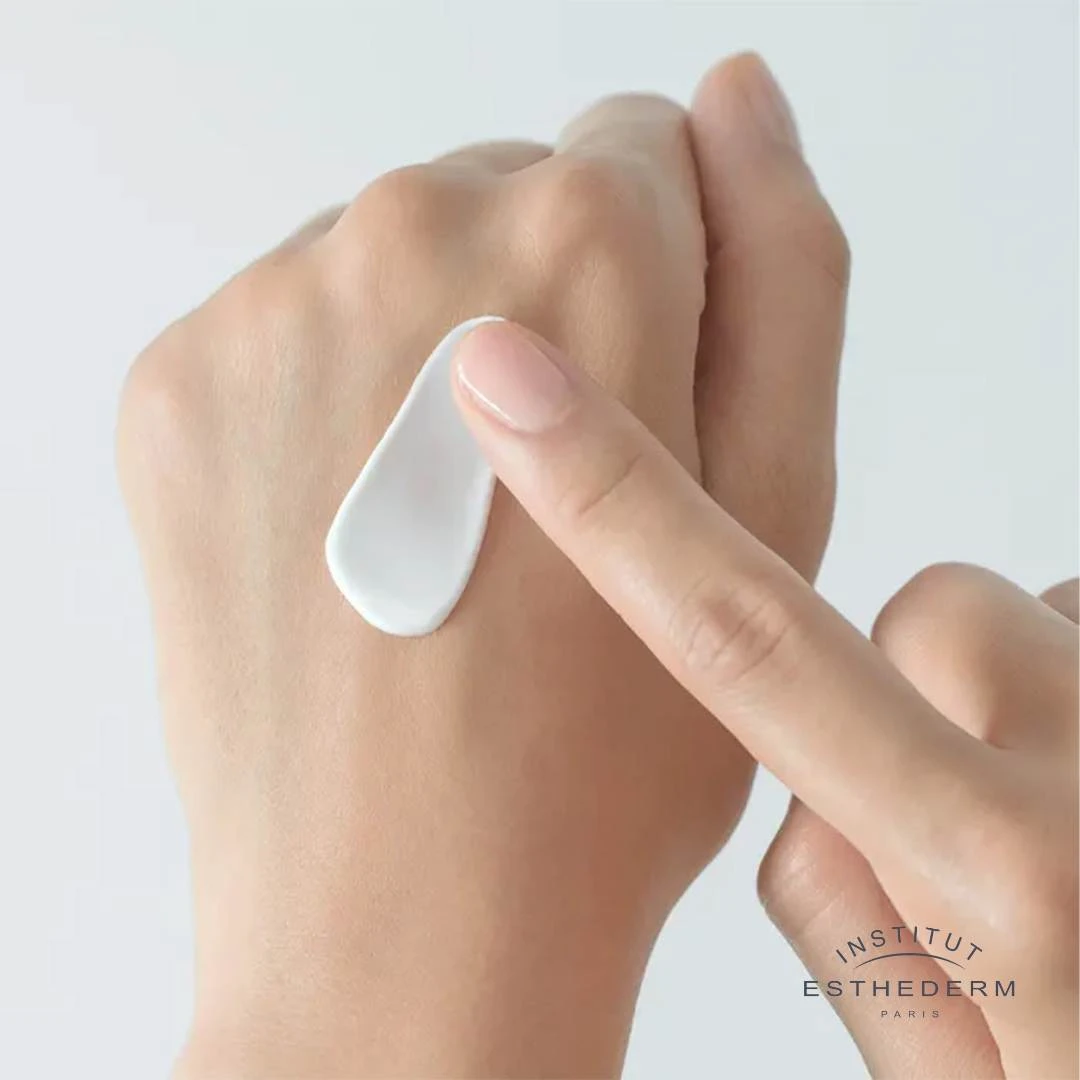 INSTITUT ESTHEDERM PHOTO REVERSE Dnevna Krema za Zaštitu od Hiperpigmentacija 50 mL, | eApoteka