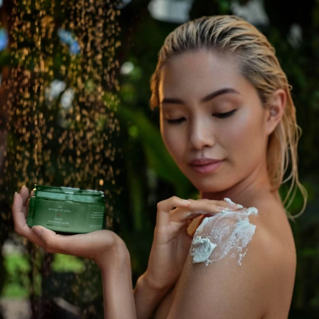 RITUALS The Ritual of JING Piling za Telo za Bazi Morske Soli i ...